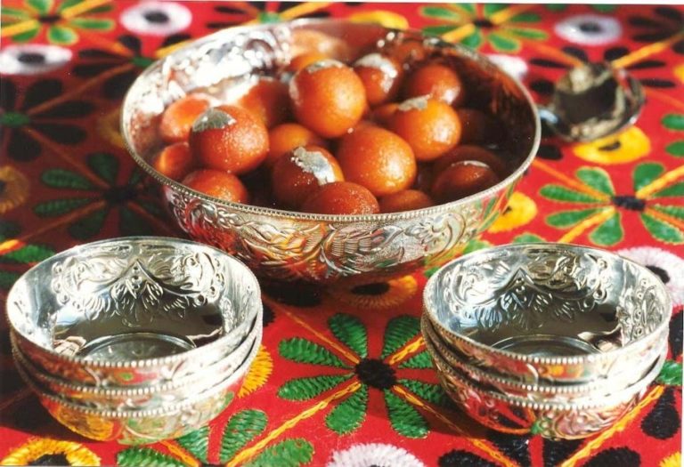 Fudge Balls in Rose-Perfumed Syrup (Gulab Jamun) – Laxmi's Delights